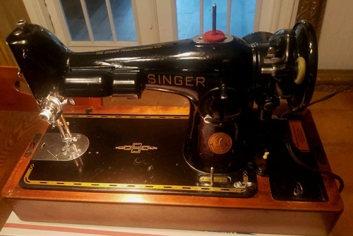 1948 SINGER 201-2 SEWING MACHINE W/BENTWOOD BOX W/KEY AND ACCESSORIES ...