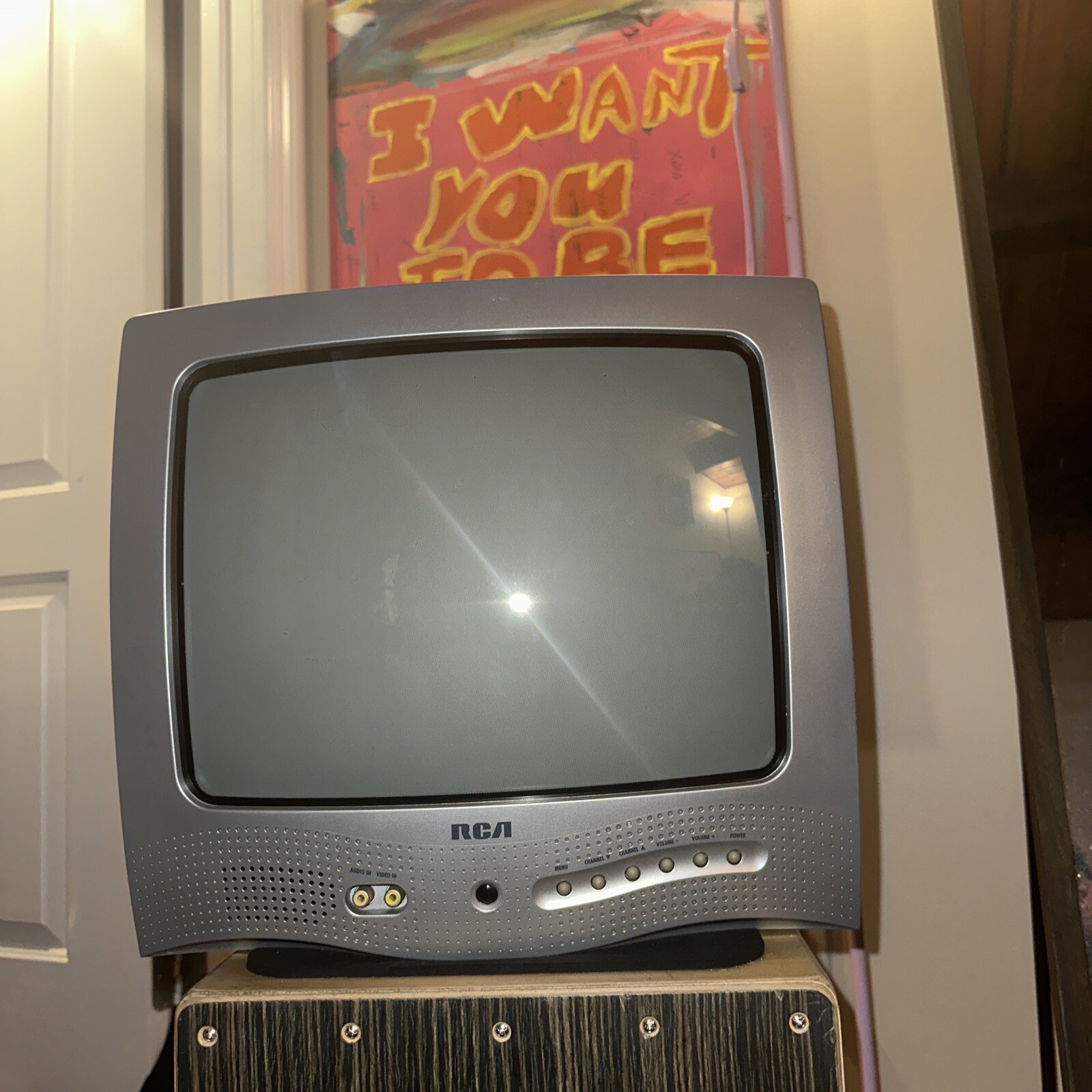 RCA E13320 CRT TV 13 Inch Retro Vintage Gaming Television w/ A/V Inputs ...