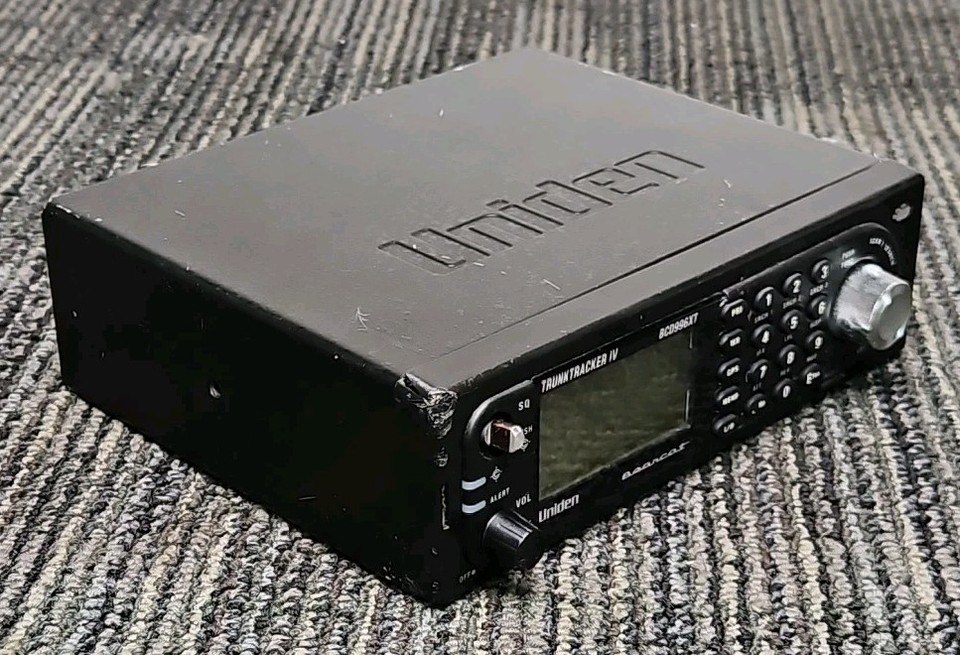 Uniden BCD996XT Bearcat TrunkTracker IV Digital Mobile Scanner - READ ...