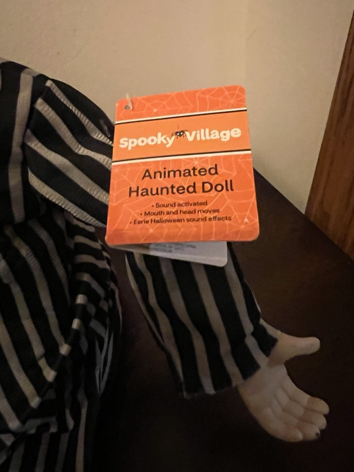 Halloween, Animated Haunted Doll, Voice Activated. Speaks, Mouth & Head ...