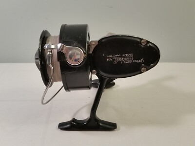 Spinning Reels - Vintage Garcia Mitchell 302 Salt Water