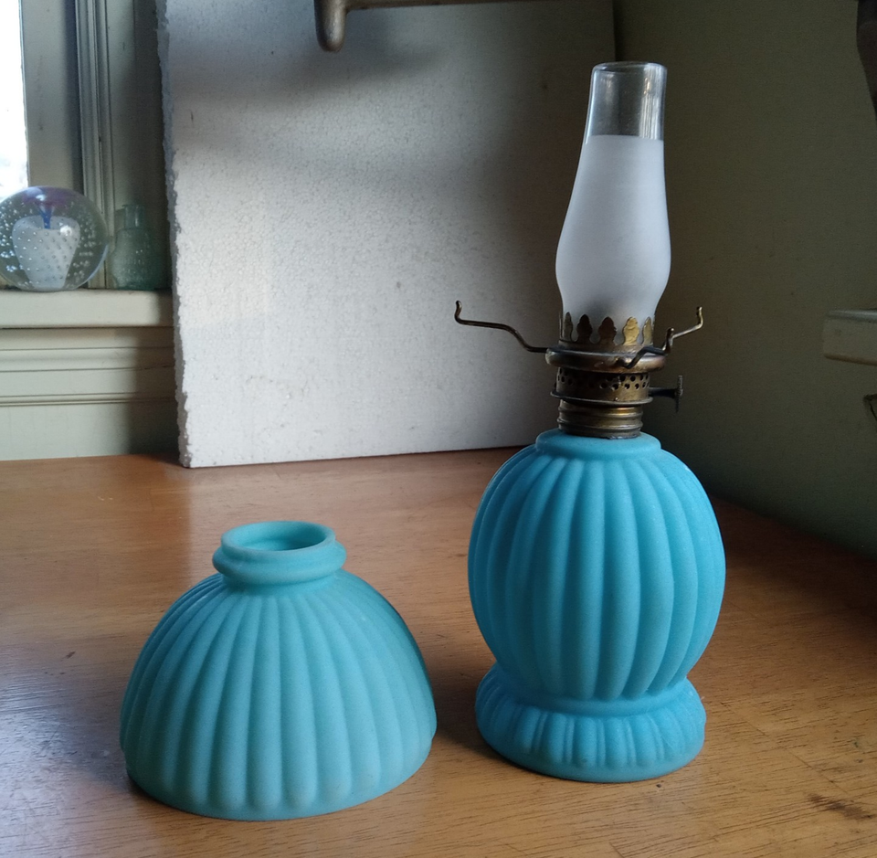 1890 RARE BLUE OPAQUE GLASS PEARL BABY McKEE MINIATURE OIL LAMP W ...