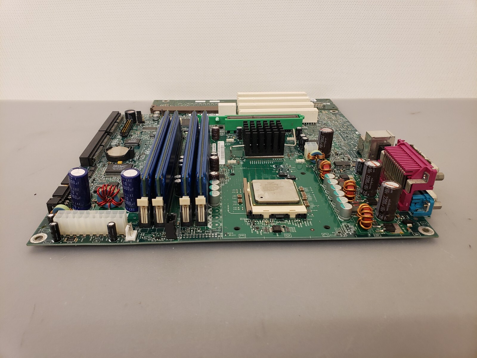 Dell 8200 Intel E210882 Mother Board Soc 478 P4 1.7GHz CPU 1GB Rambus ...