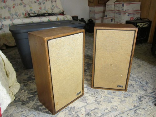KLH MODEL 32 WALNUT Floor Speakers Pair 8-OHMS Made in USA! | eBay