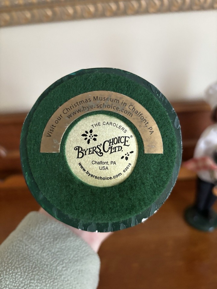 Byers Choice Caroler Wegmans Chef 2011 Cheese Tray Pear Basket Rare ...