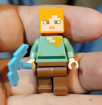 LEGO Minecraft Alex minifigure (min017) with blue axe, from set 21140 ...