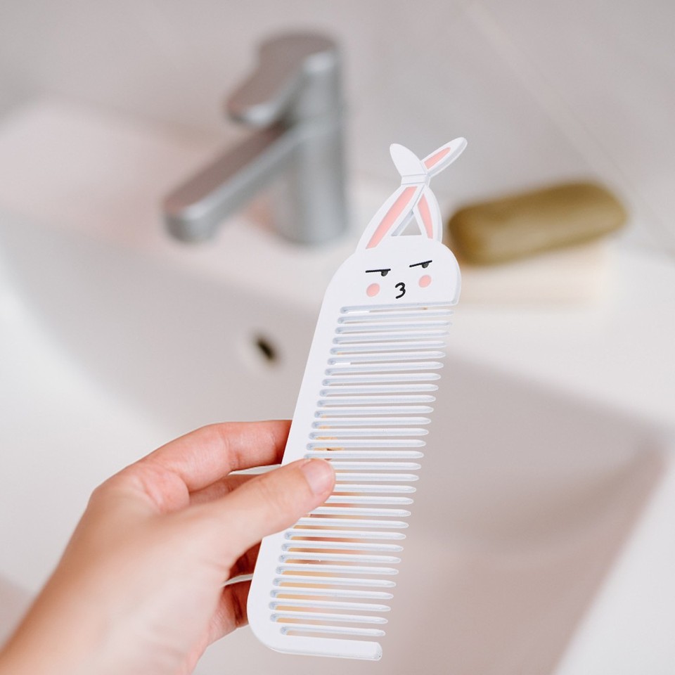 1PC Small Adorable Hair Comb Metal Cartoon Carrot Comb Interesting Hair ...