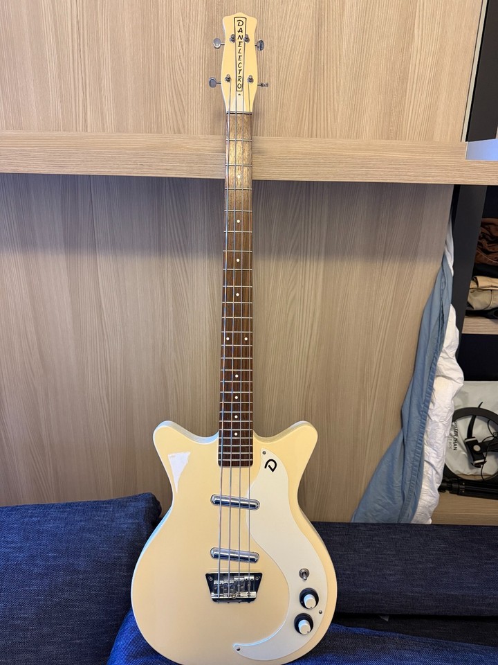 Danelectro '59DC Short Scale Electric Bass Guitar - Vintage Cream | eBay