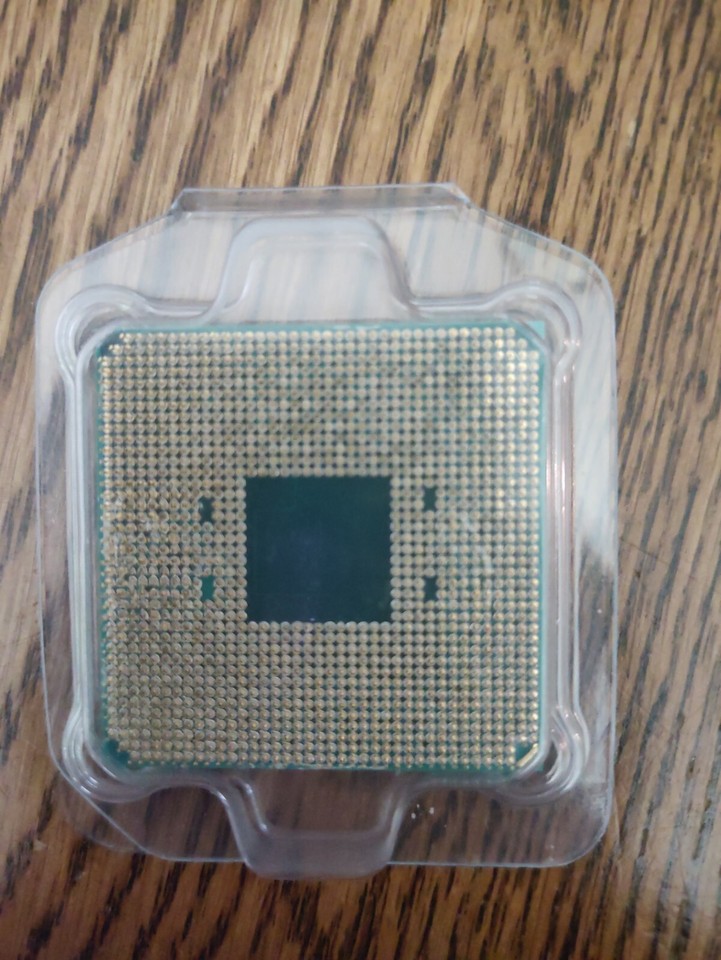 AMD Ryzen 3 3200G - TESTED & WORKING - No bent pins, boosts up to 4 ...