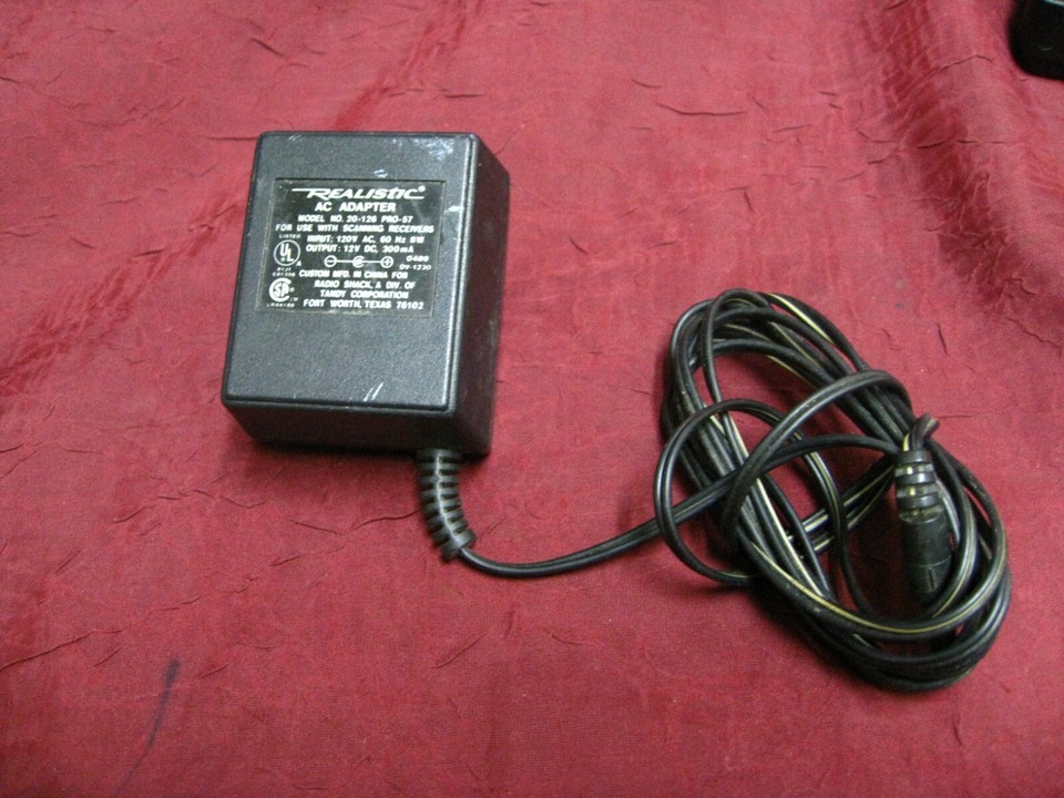 Realistic Pro 57 Police Scanner Receiver Radio Shack Model 20-126 w ...
