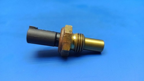 Mercedes-Benz E W212 2011 Diesel oil temperature sensor A0051532328 ...