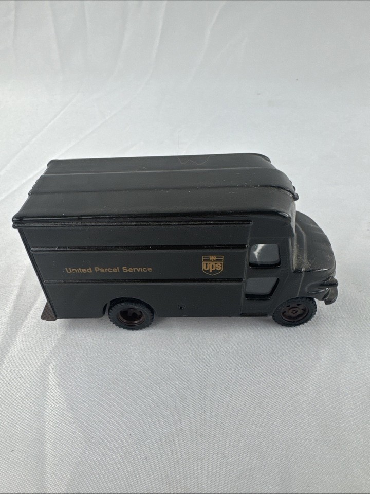 Vintage Die Cast United Parcel Service UPS Truck 4inch Model Rubber ...