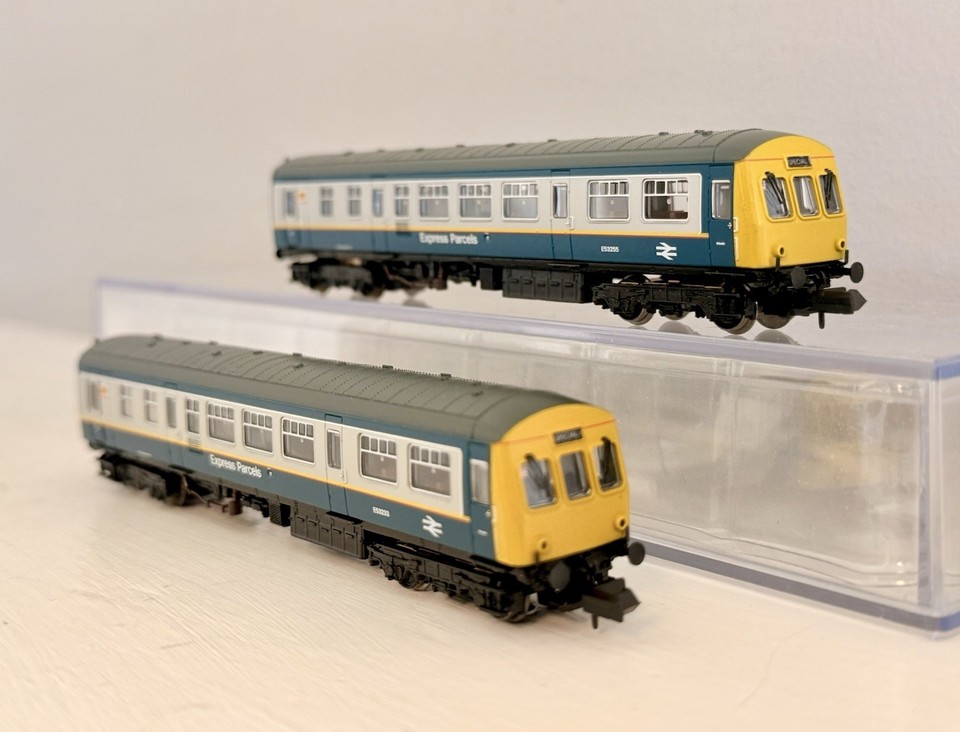 Graham Farish N Gauge 371-503 Class 101 2-Car DMU Express Parcels ...
