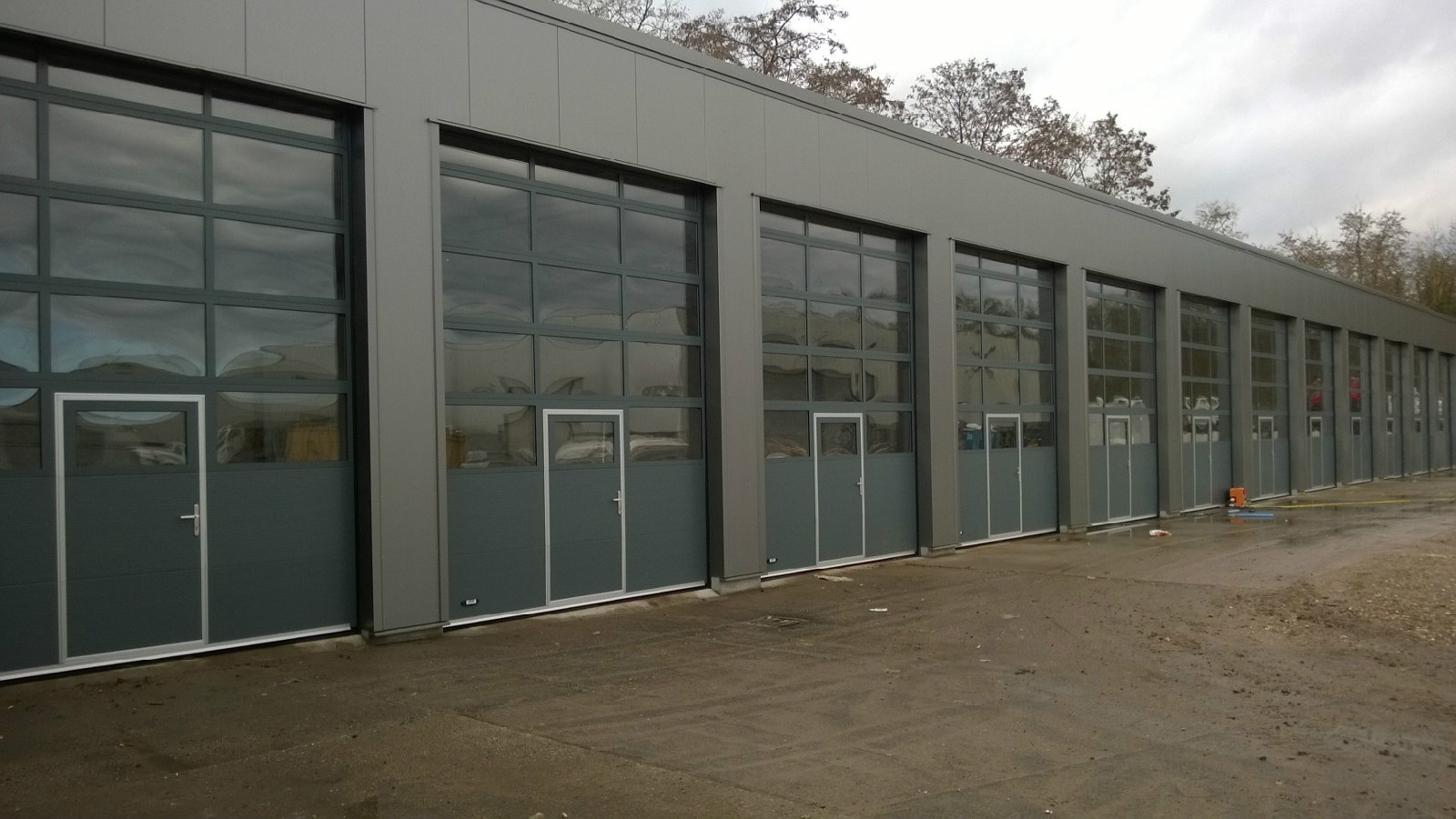 Industrietor Sektionaltor ALU 40 Tor kompl. verglast 4000 x 4000 mm neu ...