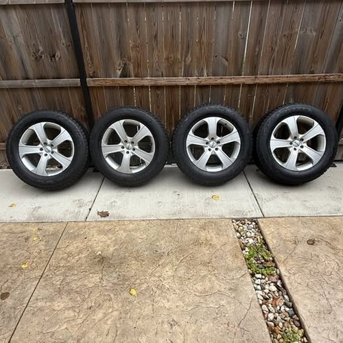 LIKE NEW - Bridgestone Blizzak DM-V2 235/65R18 Tires Mounted on ANDROS ...