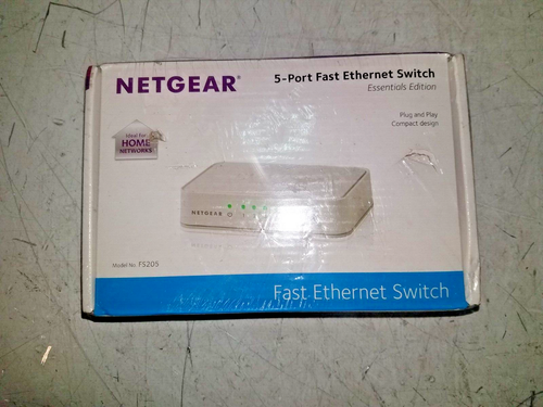 NEW NETGEAR White Desktop 5-Port Gigabit Ethernet Network Switch FS205 ...