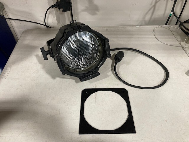 ETC Source 4 Par Can Black 750 Edison W/ Color Frame Holder and 575 ...