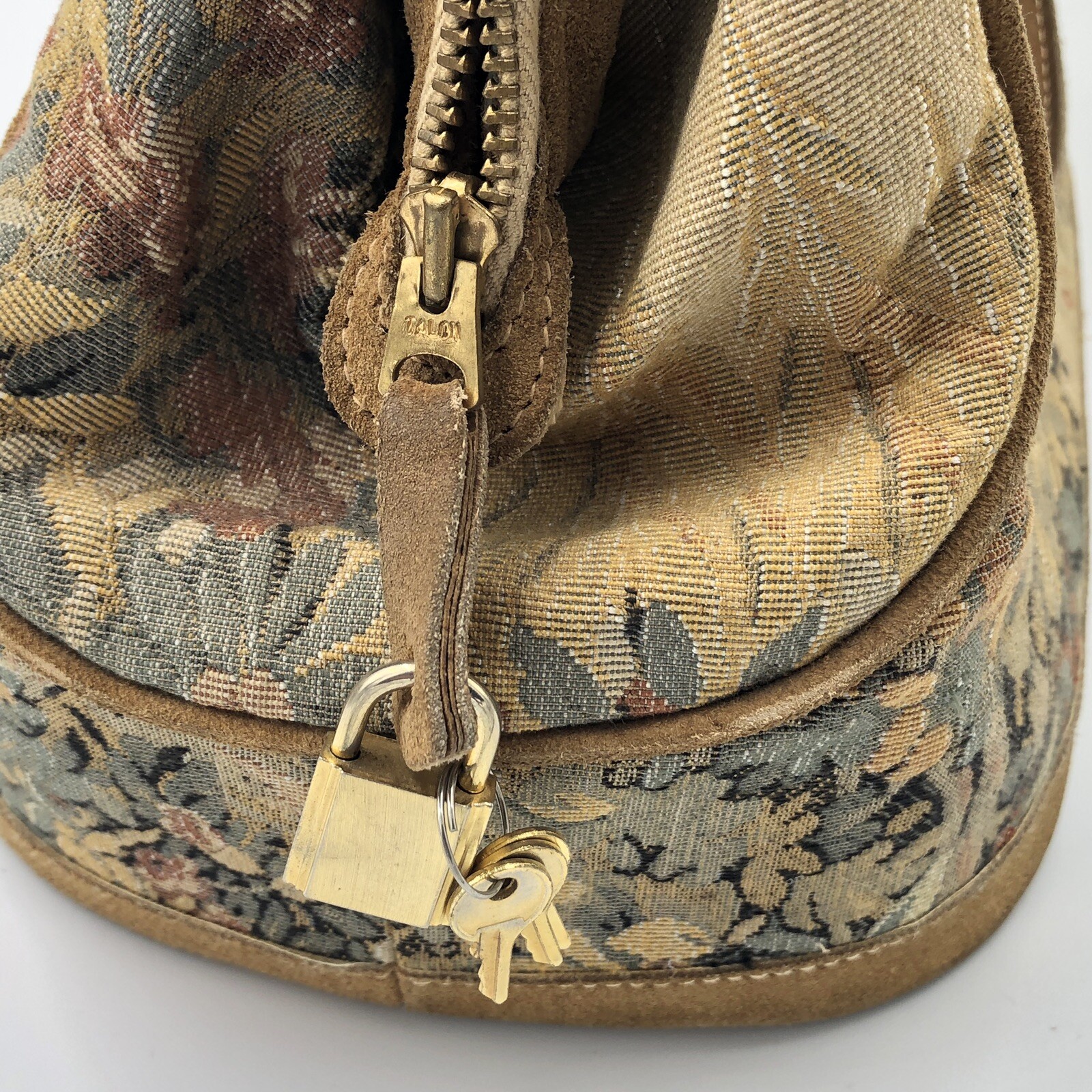 Vintage Tapestry And Leather Cosmetic Handbag Doctor Style Lockable Zip ...