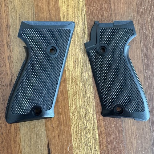 Sig Sauer P220 European model, Browning BDA .45 pistol grips black ...