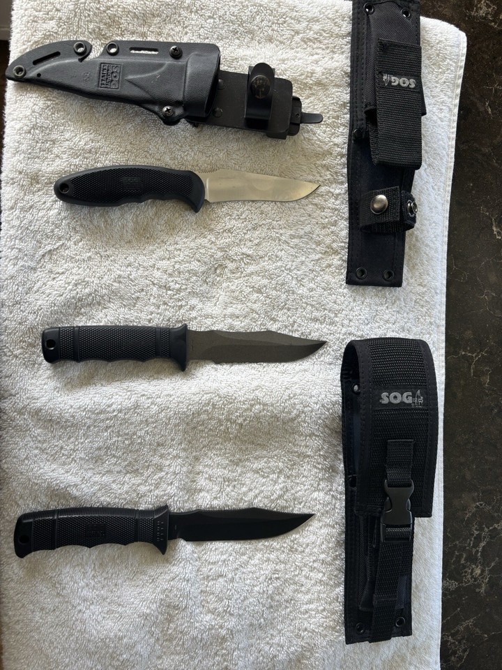 SOG. Fixed Blade Knife In Great Condition Auction Is For All 3 Items | eBay