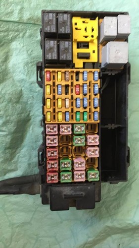 7L2T 14398 CAB Ford Explorer 2006-2007 fuse box | eBay