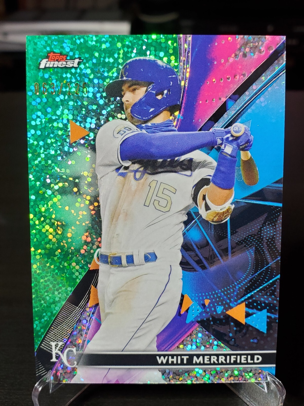 2021 Topps Finest - Whit Merrifield #3 Green Speckle Refractor /125 for ...