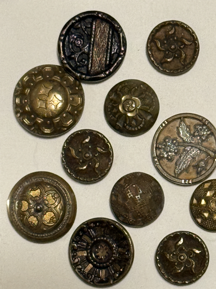 18 ANTIQUE small BUTTONS Victorian tinted, picture, brass, loop ...