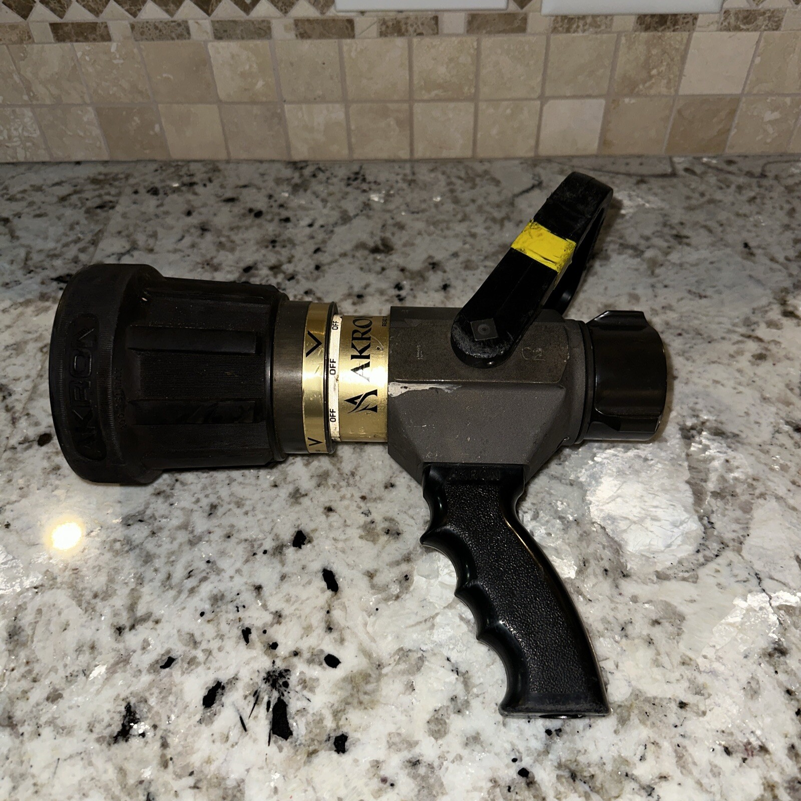 Akron SaberJet 1-1/2" Nozzle Style #1523 w/Pistol Grip | eBay