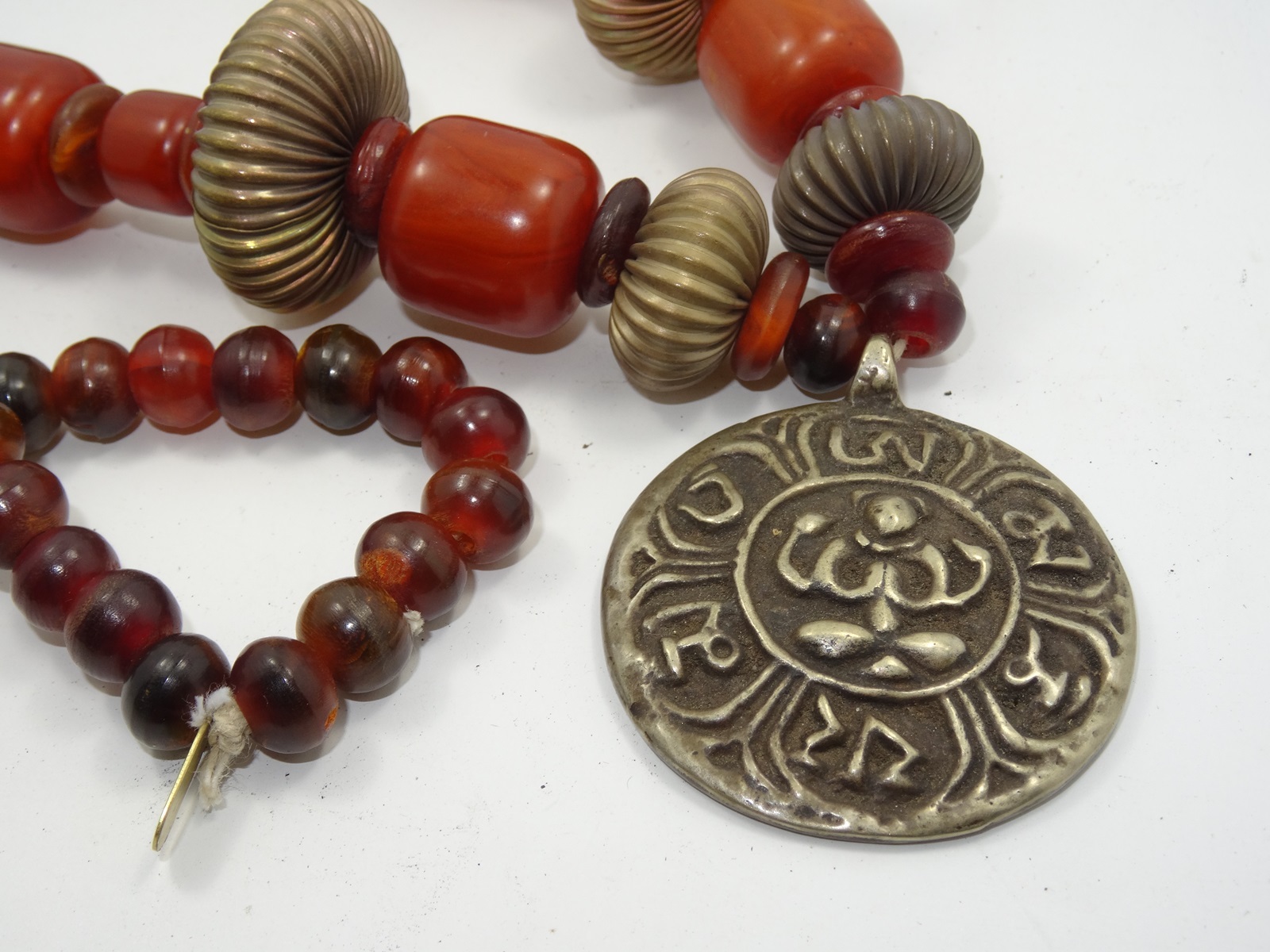 ANTIQUE TIBETAN AMULET w/ BONE BEADS, GIANT COPAL AMB… - Gem