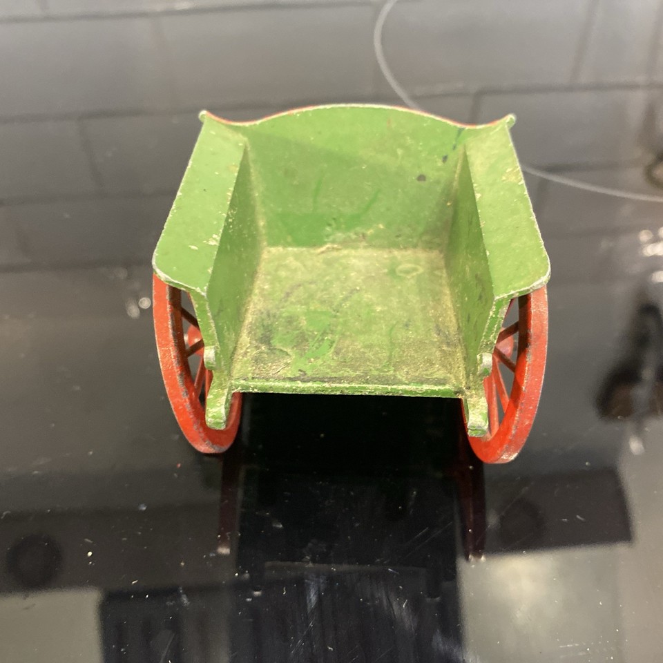 Britains Ltd Lilliput LV606 Tumbrell Horse Drawn Cart And Another #770 ...