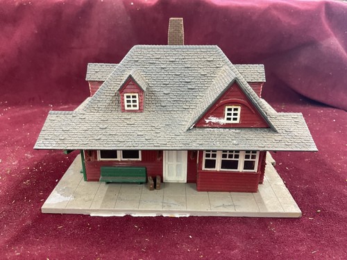 HO SCALE TRAIN DEPOT STATION | eBay