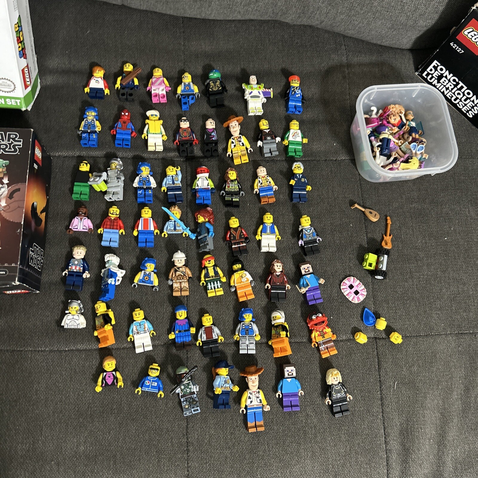 HUGE Lego Minifigure Lot Of 50 + Minifigures And 4 Box Sets | eBay