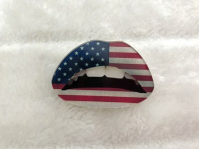 Broche originale bouche lips lèvres drapeau américain plastique pinup ...