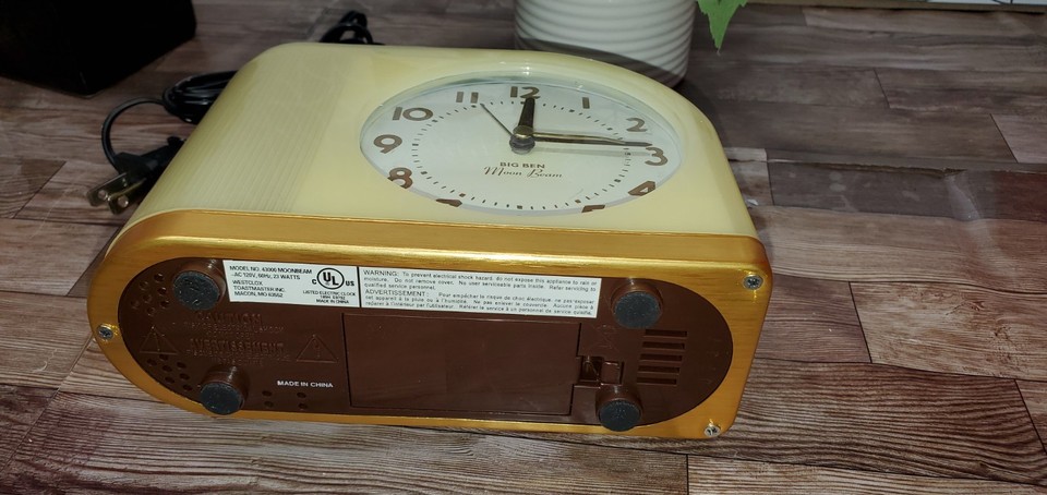 Westclox Big Ben Moon Beam Clock Yellow Model 43000 Keeps Good Time No ...