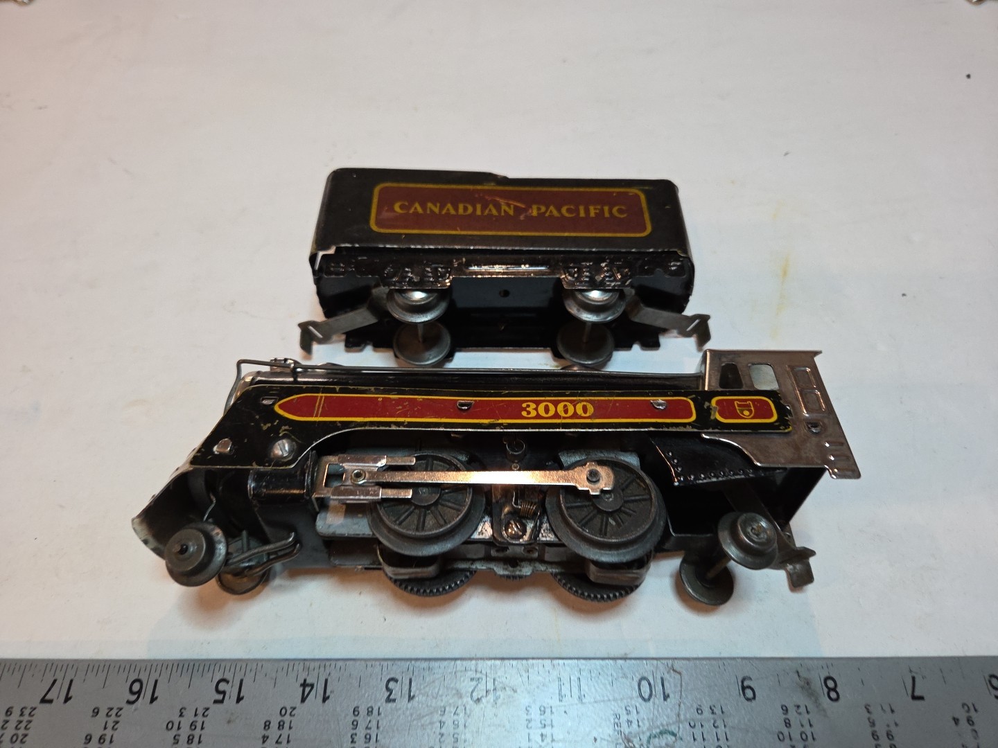 Marx #3000 – Canadian Pacific Electric Engine (1939) with matching ...