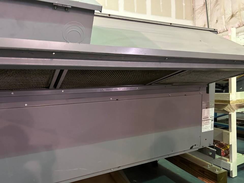 Carrier 20 Tons Rooftop HVAC, Model 50TM-025---511AA,208/230V,3PH, 60Hz ...