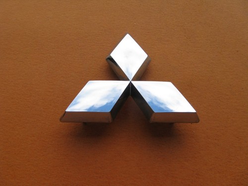 2002 2003 02 03 MITSUBISHI GALANT REAR EMBLEM LOGO BADGE SIGN SYMBOL ...