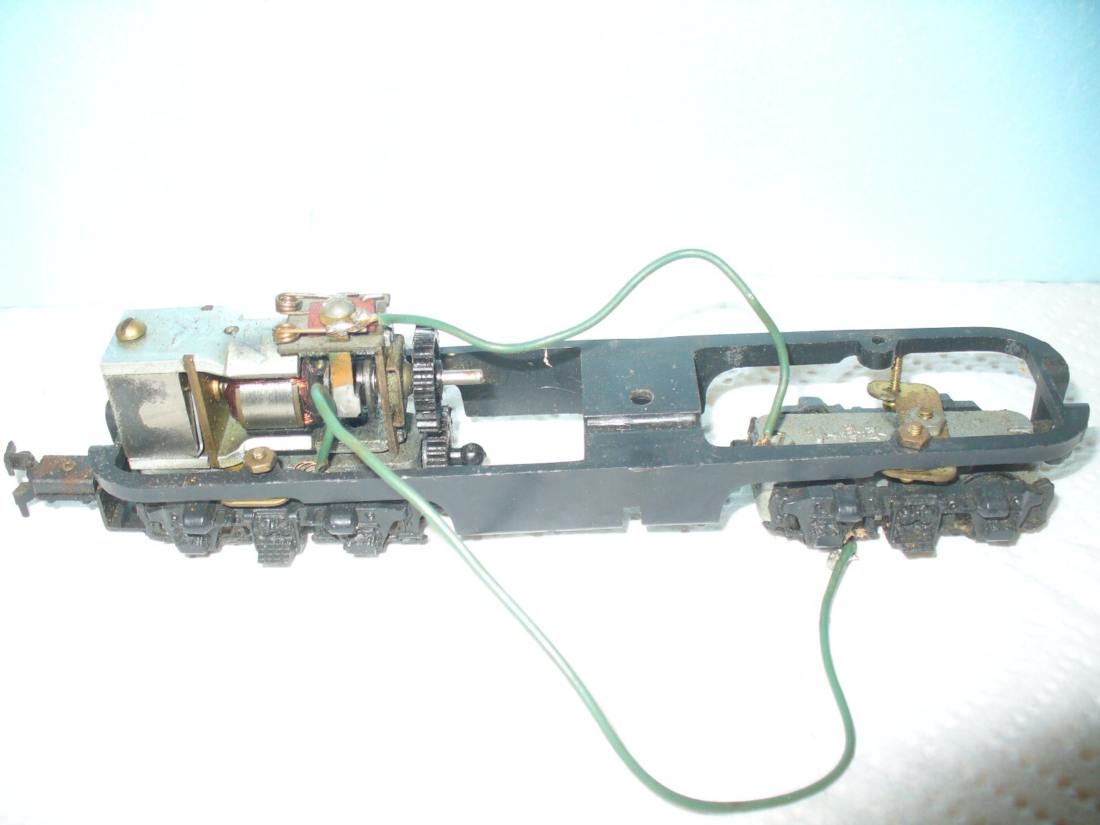 Vintage VARNEY HO '4-Axle F-Unit CHASSIS WITH MOTOR-ONLY'-does not run ...