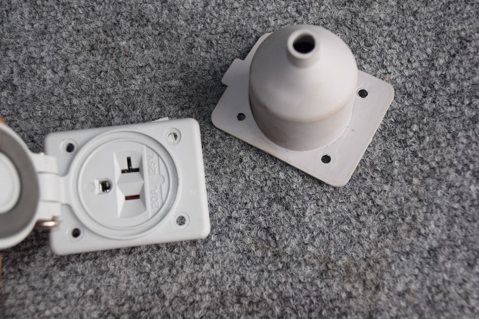 Hubbell Marine Weatherproof Panel Mount Inlet NEMA P-5229-02 #214399 ...