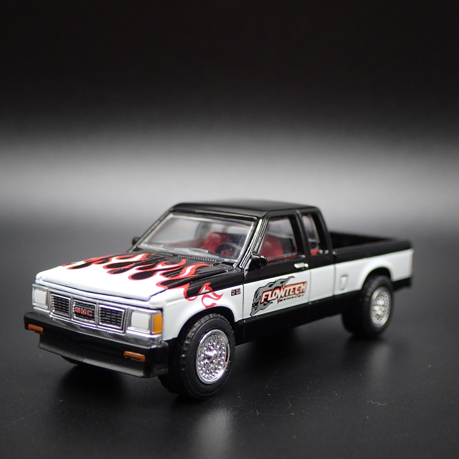 1990 90 GMC S15 SIERRA PICKUP TRUCK SQUAREBODY FLOWTECH 1/64 SCALE ...