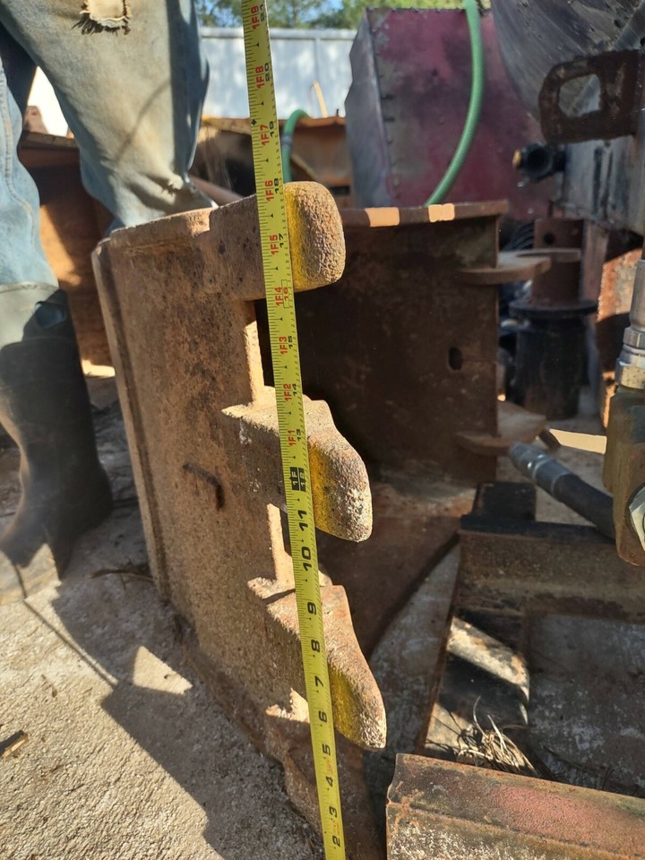 18" inch backhoe bucket see pictures for pin diameters and spacing | eBay