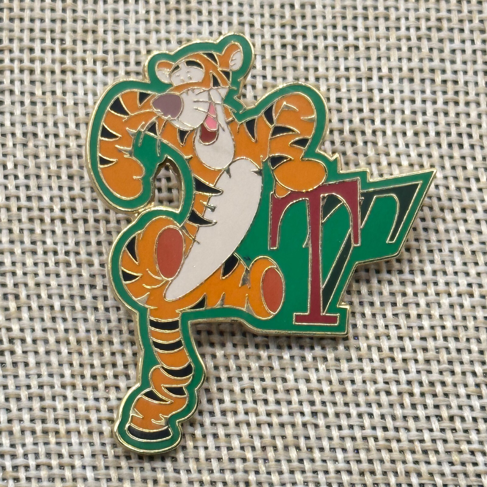 Disney Store JAPAN Pin JDS Tigger Pooh Friends Initial T Alphabet | eBay
