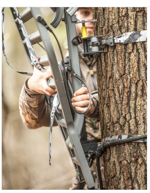 Hawk Cruzr Stand Hang-on Tree Mounting Bracket Archery Deer Stand ...