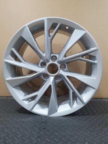 18%E2%80%B3+Audi+A5+S5+A4+S4+Factory+OEM+Silver+Wheels+Rims+Stock+2020 ...