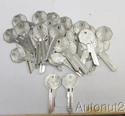 Chevrolet Corvette Pontiac Buick keys lot 35 1935 to 1966 1965 1964 ...