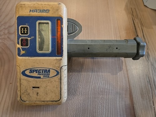 Trimble Spectra Precision HR320 Receiver Detector Bracket Screen Damage ...