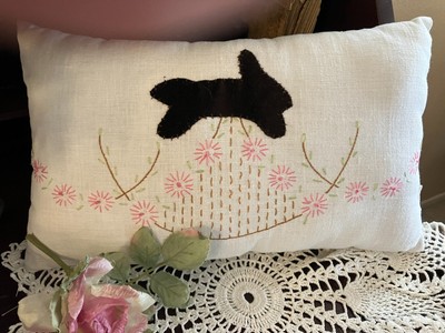 Primitives - Heart Pillow