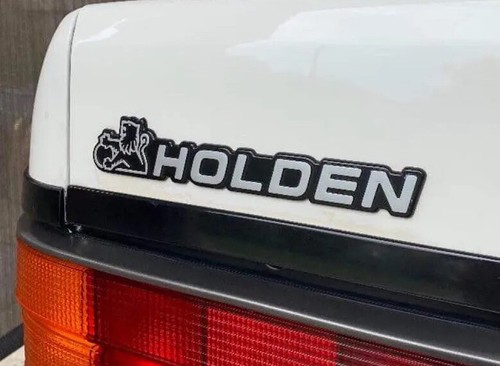 VL HOLDEN COMMODORE bootlid Badge (LARGE) Berlina Executive SL NEW ...