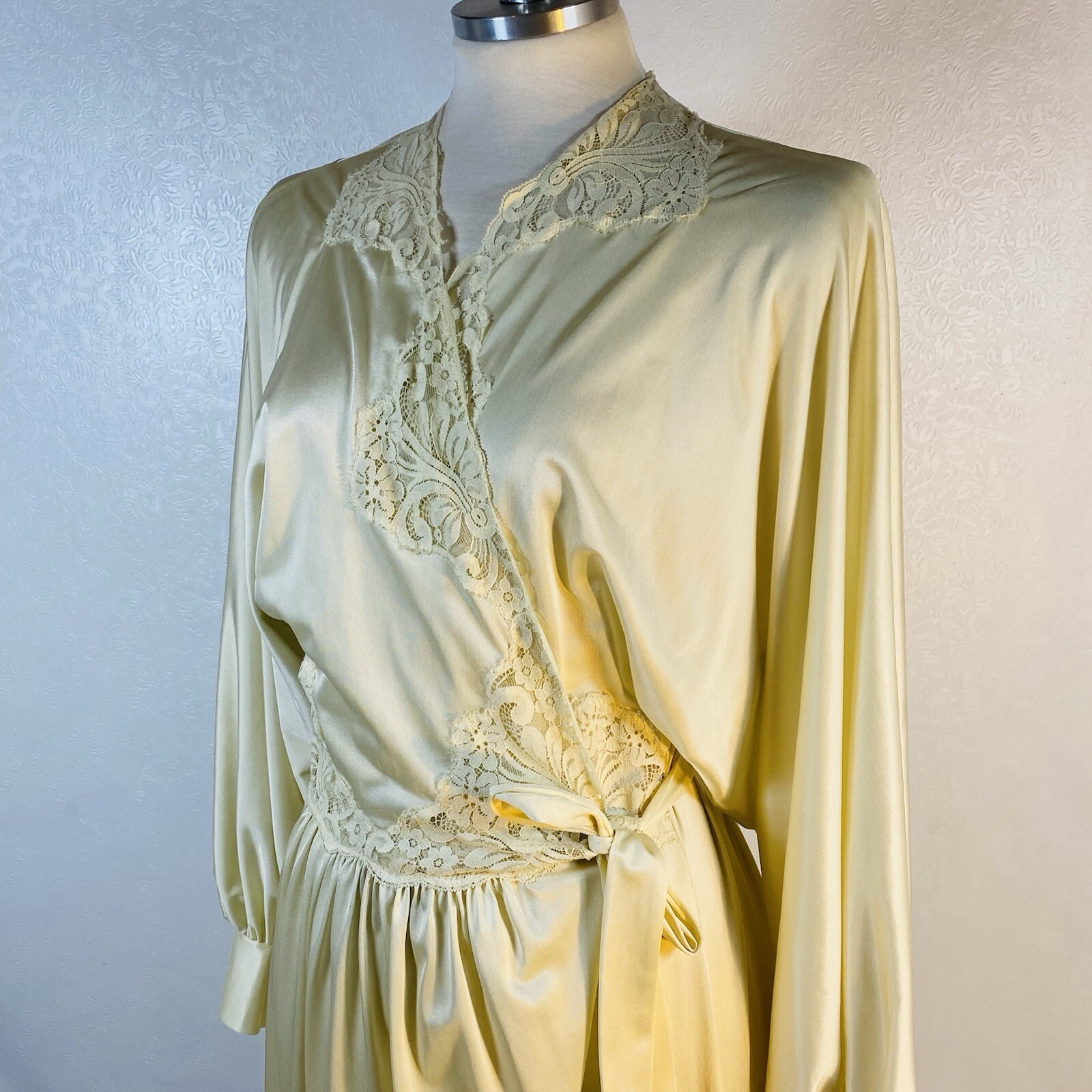 Vtg Rosa Puleo Szule Lily of France Robe sz M Maxi Satin Nylon Lace ...