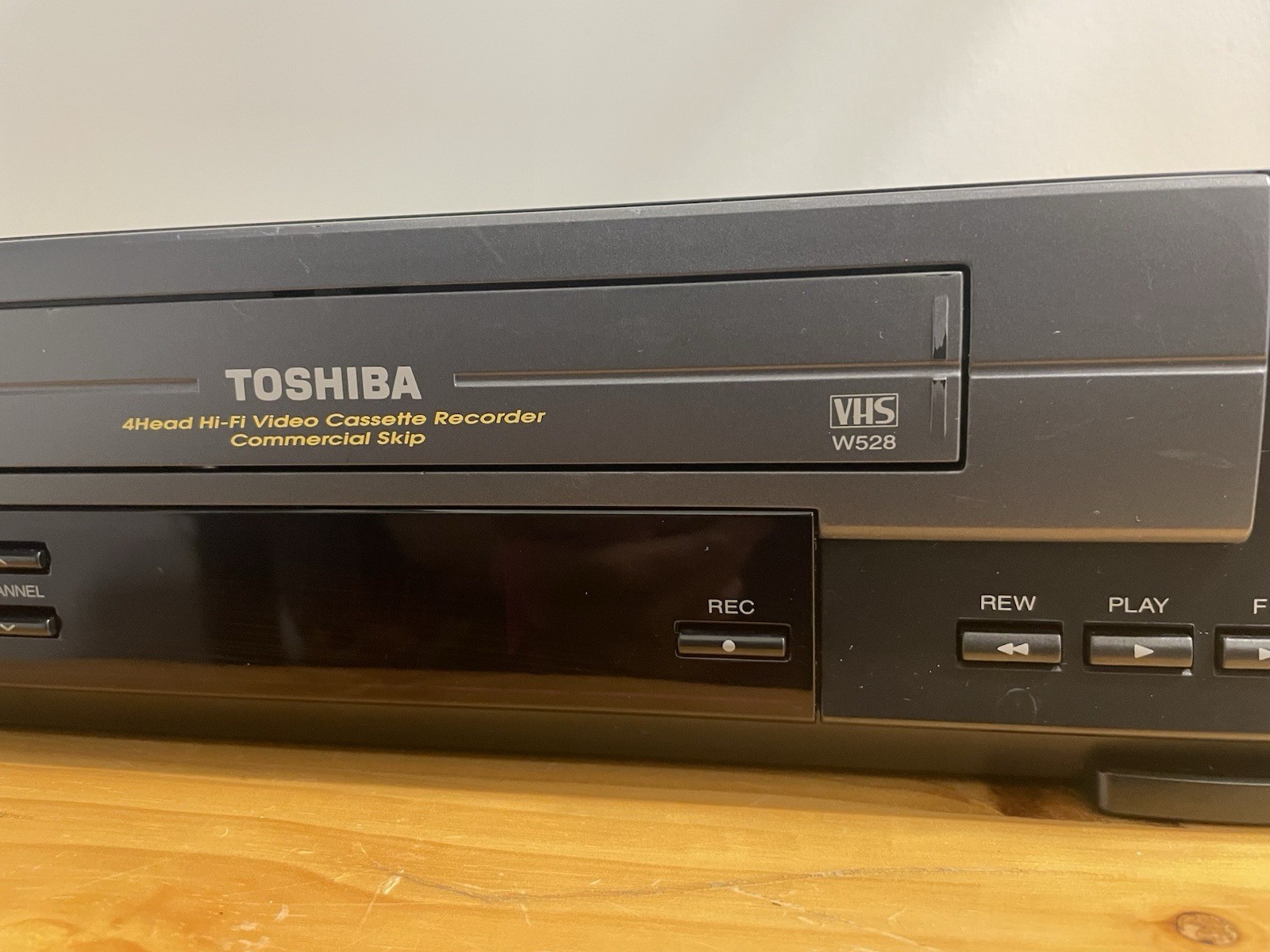Toshiba W-528 4 Head Video Cassette Recorder - Black for sale online | eBay